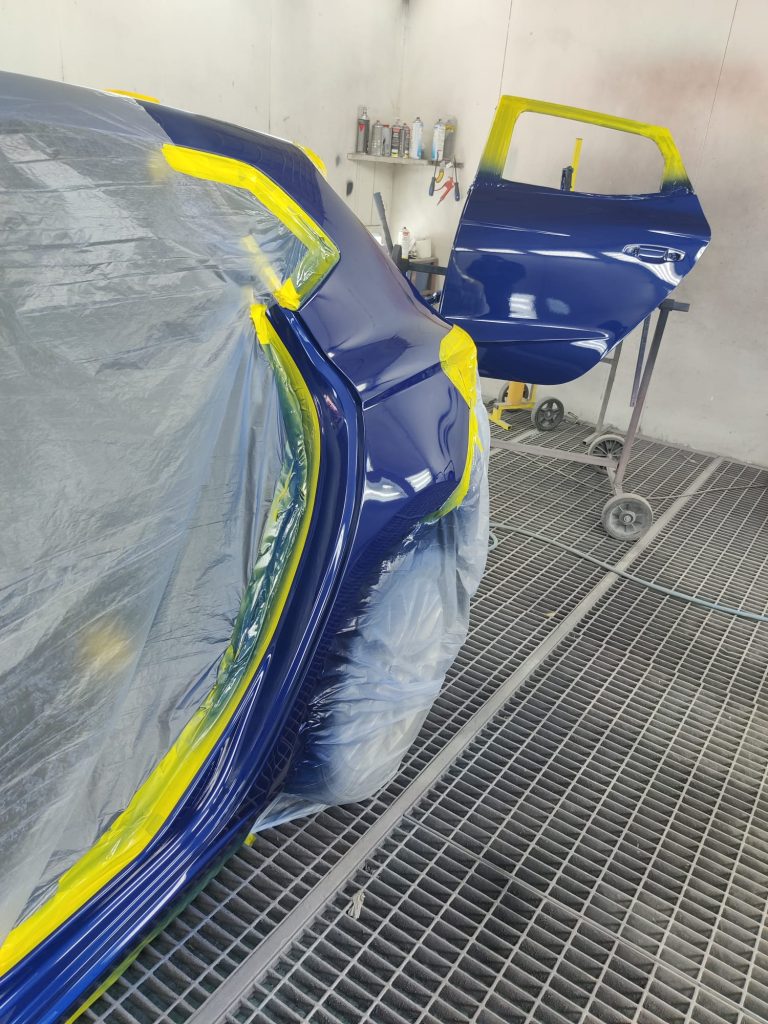 SPRAY PAINTING – Body Image